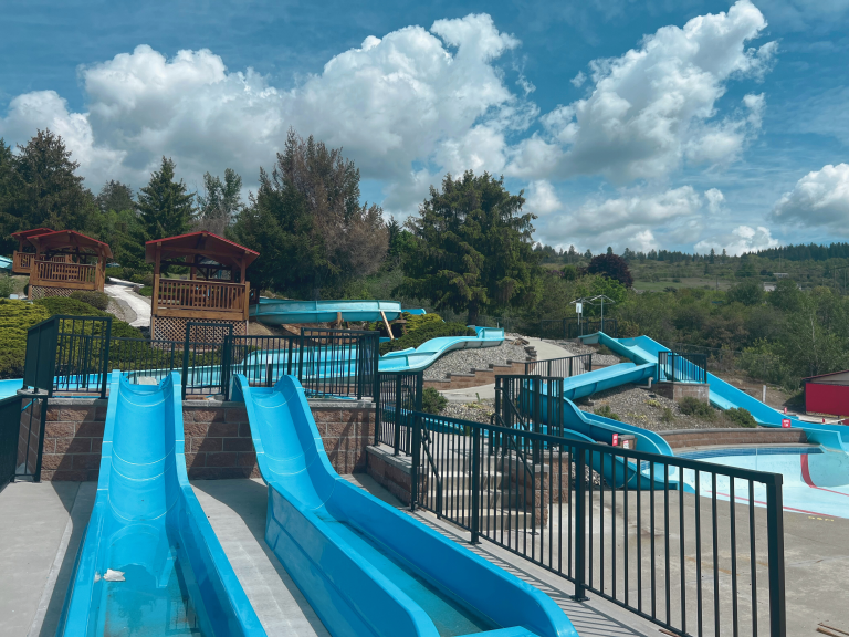 Slides & Attractions - SPLASHDOWN VERNON