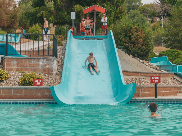 Slides & Attractions - SPLASHDOWN VERNON