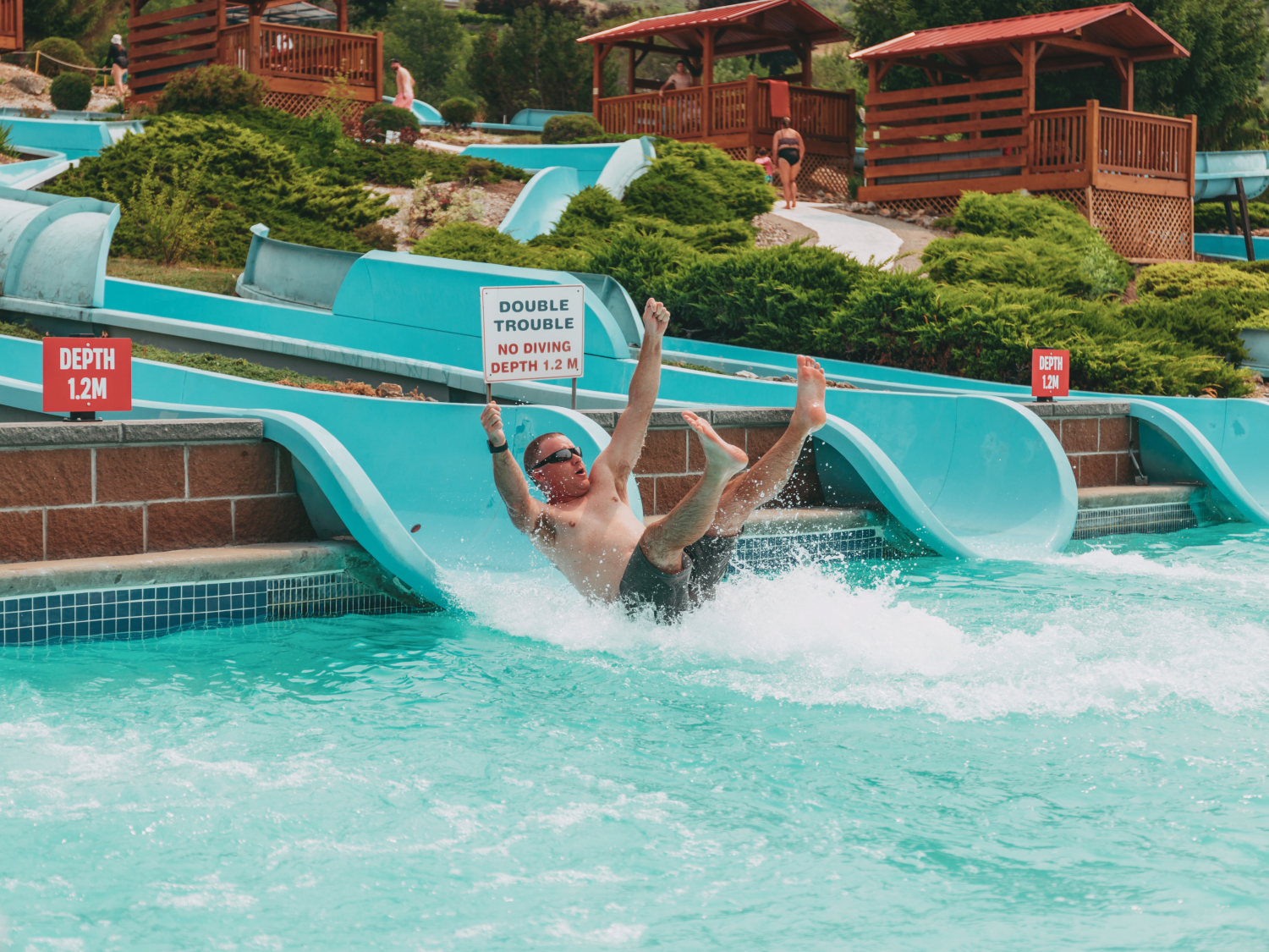 Slides & Attractions - SPLASHDOWN VERNON
