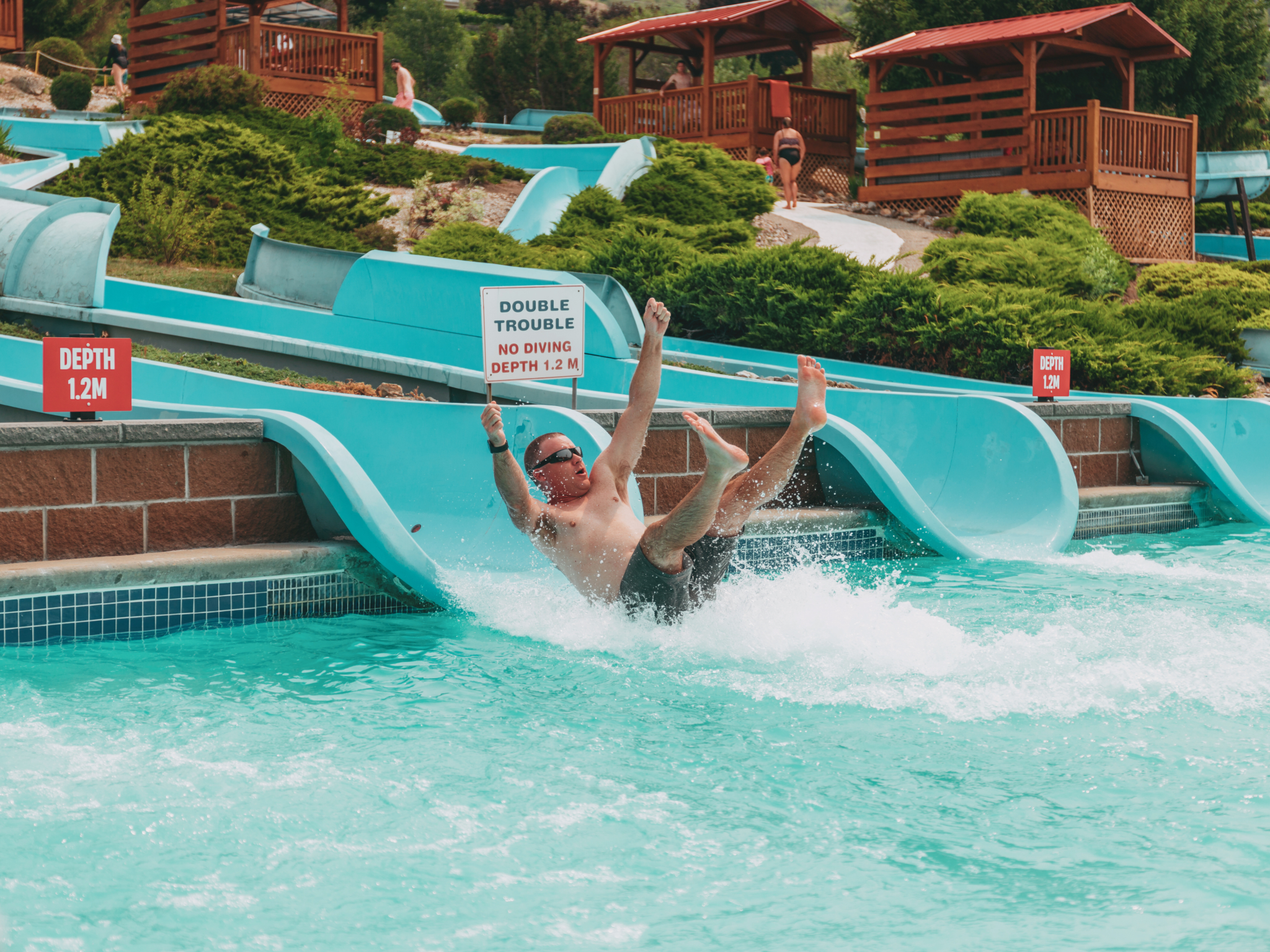 Slides & Attractions - SPLASHDOWN VERNON