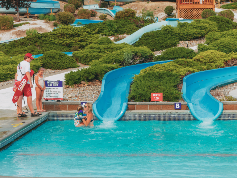 Slides & Attractions - SPLASHDOWN VERNON